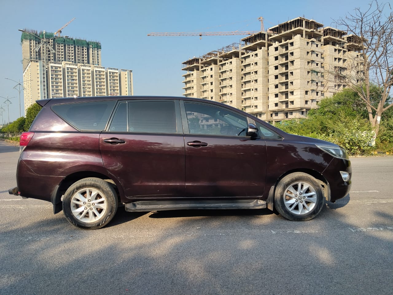 Buy Used Toyota Innova Crysta 2.4 G MT BSIV of 2017 model @ 14,80,000 INR in Hyderabad - 4943747 ...