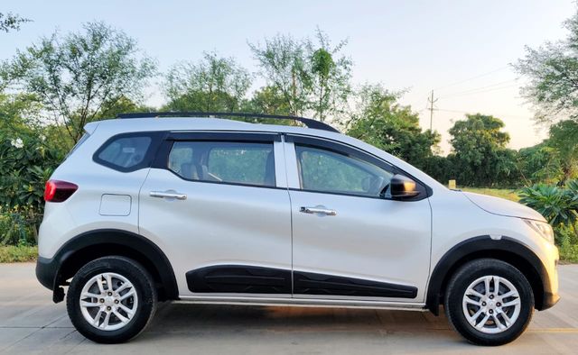 Used 2023 Renault Triber 999 cc Petrol Manual Car in Ahmedabad at ₹5.50 ...