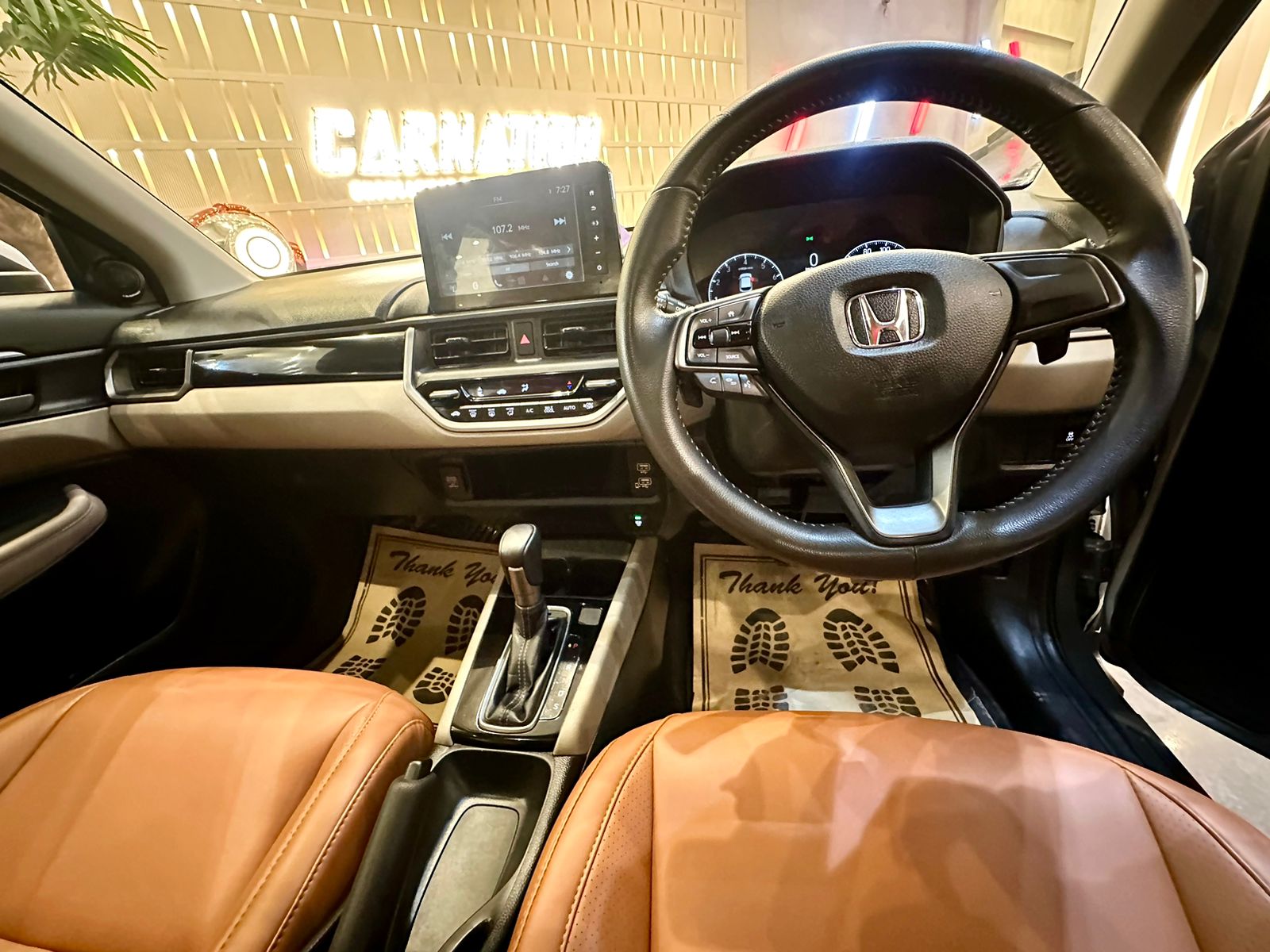 Buy Used Honda Elevate VX CVT of 2025 model @ 13,90,000 INR in Delhi - 4930365 - ZigWheels.com