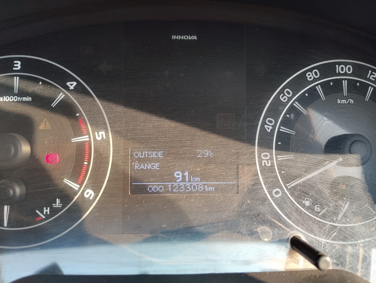 Buy Used Toyota Innova Crysta 2.4 G MT BSIV of 2017 model @ 14,80,000 INR in Hyderabad - 4943747 ...