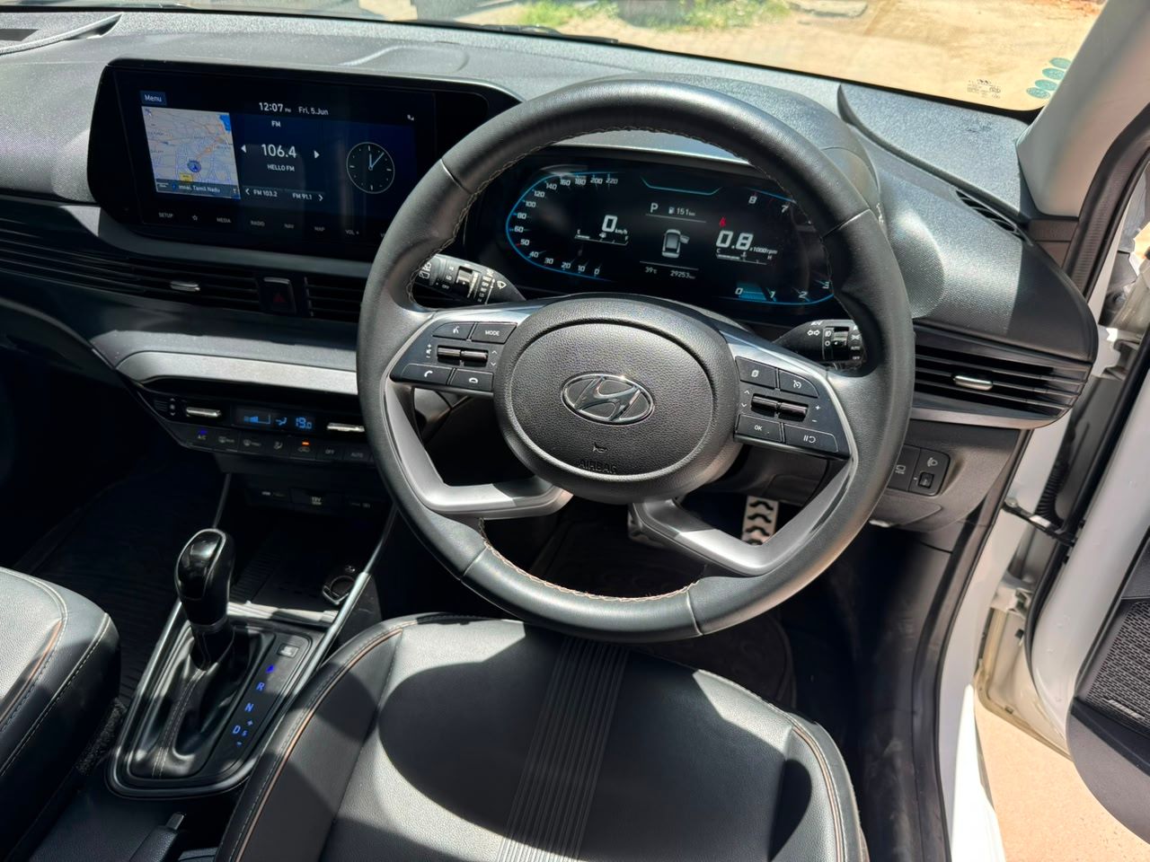 Buy Used Hyundai i20 Asta Opt Turbo DCT BSVI of 2021 model @ 8,25,000 ...
