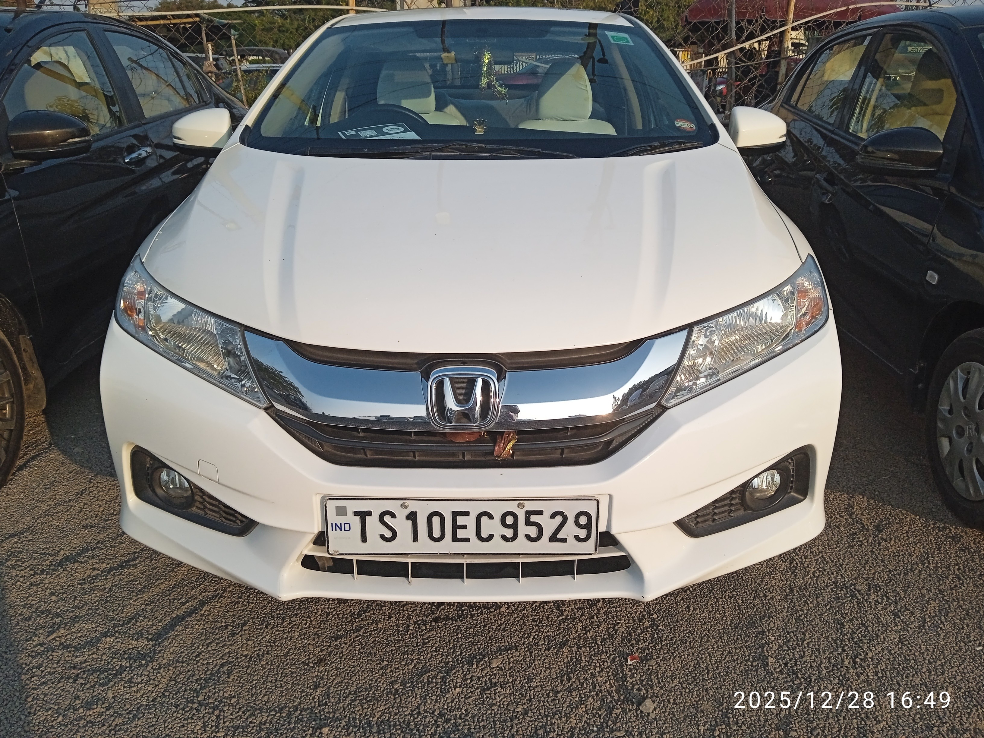 Buy Used Honda City i VTEC VX of 2015 model @ 6,20,000 INR in Hyderabad ...