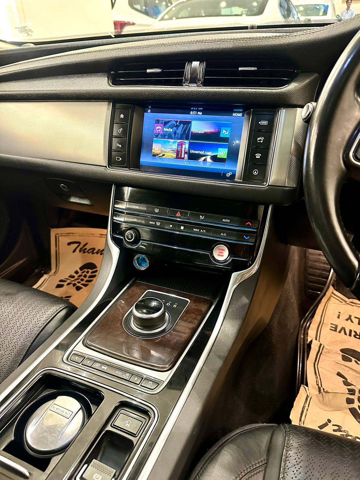 Buy Used Jaguar XF 2.0 Diesel Prestige of 2018 model @ 17,50,000 INR in ...