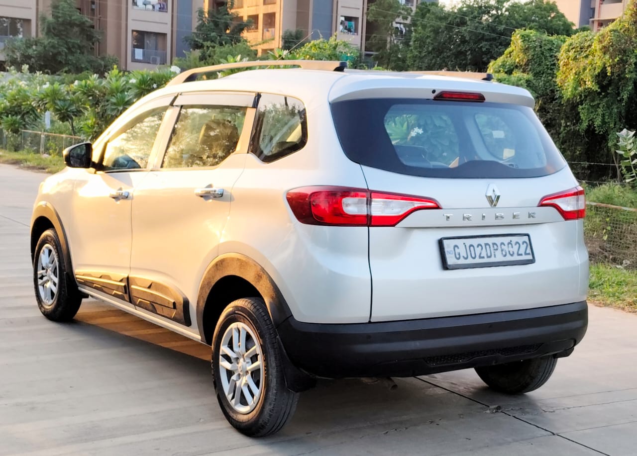 Buy Used Renault Triber RXT of 2023 model @ 5,50,000 INR in Ahmedabad ...