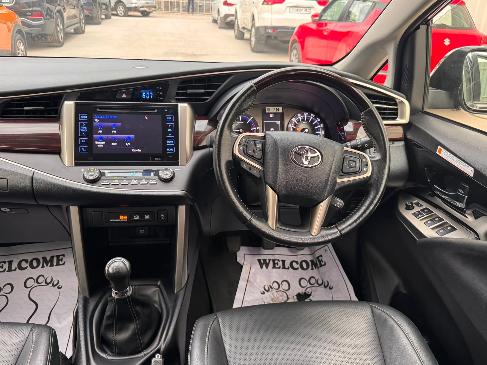 Buy Used Toyota Innova Crysta 2.4 ZX MT of 2020 model @ 22,00,000 INR ...
