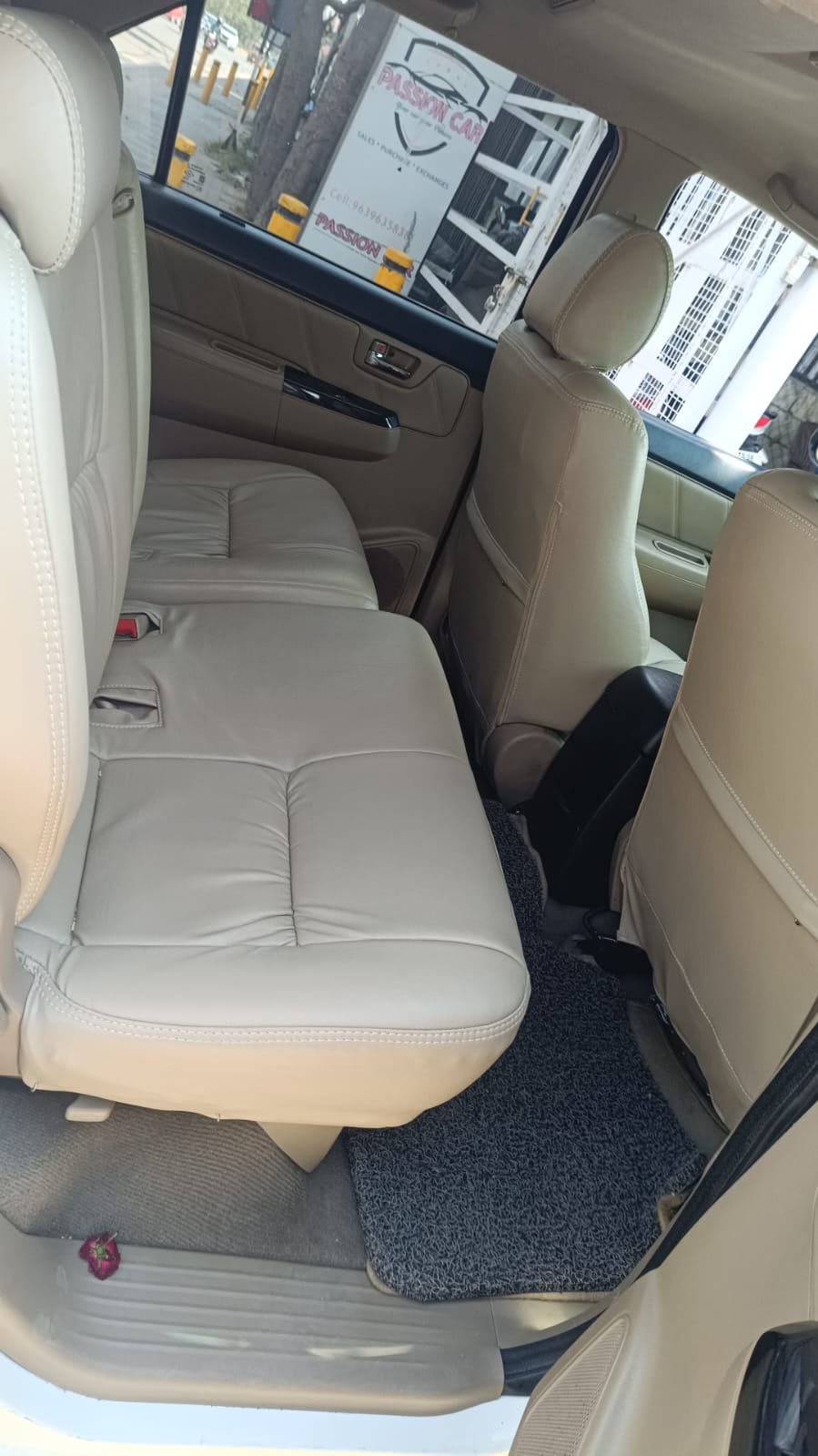 Buy Used Toyota Fortuner 4x4 MT of 2014 model @ 14,00,000 INR in ...