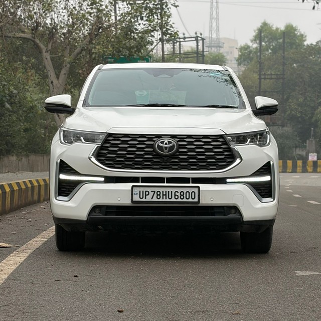 Used 2024 Toyota Innova Hycross 1987 cc Petrol Automatic Car in Noida ...