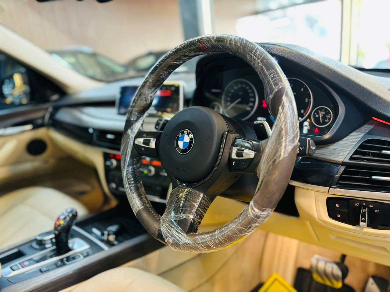 Buy Used BMW X5 xDrive 30d M Sport of 2016 model @ 23,75,000 INR in ...