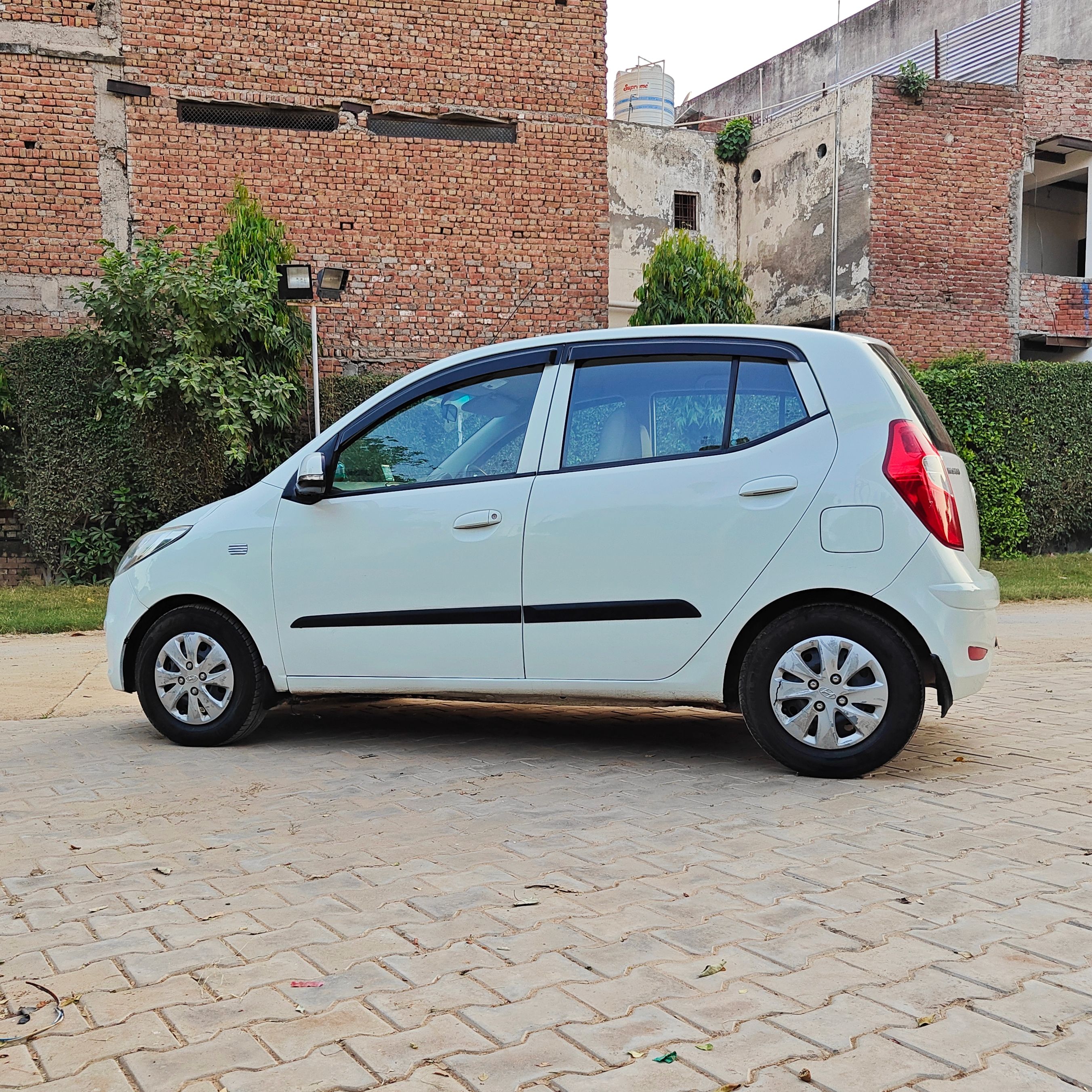 Buy Used Hyundai i10 Magna of 2012 model @ 1,78,000 INR in Gurgaon ...