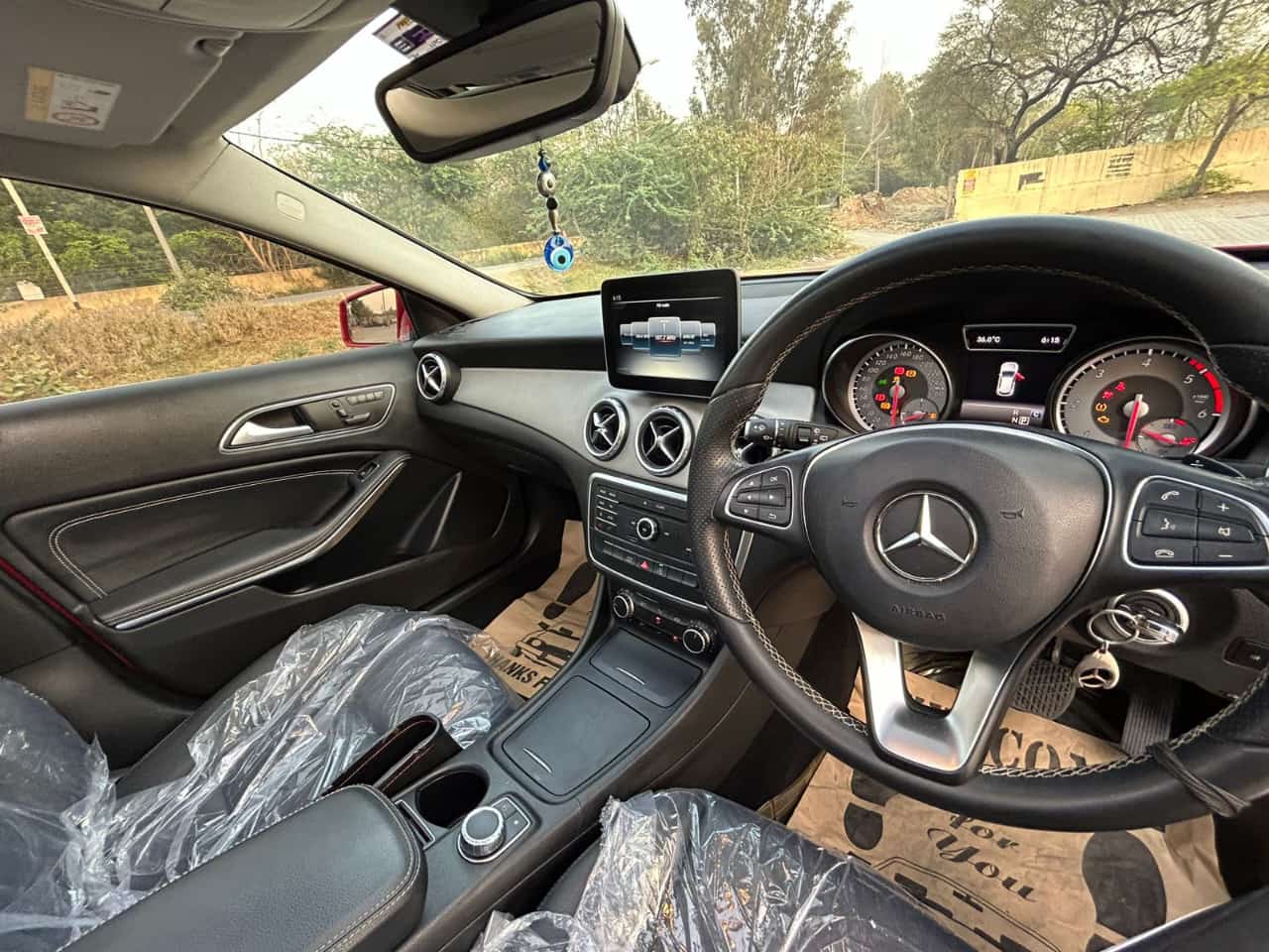 Buy Used Mercedes-Benz GLA Class 200 CDI of 2017 model @ 17,50,000 INR ...