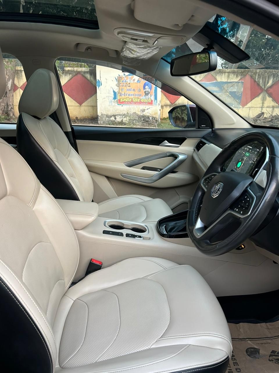 Buy Used MG Hector Sharp CVT of 2022 model @ 12,50,000 INR in Delhi ...