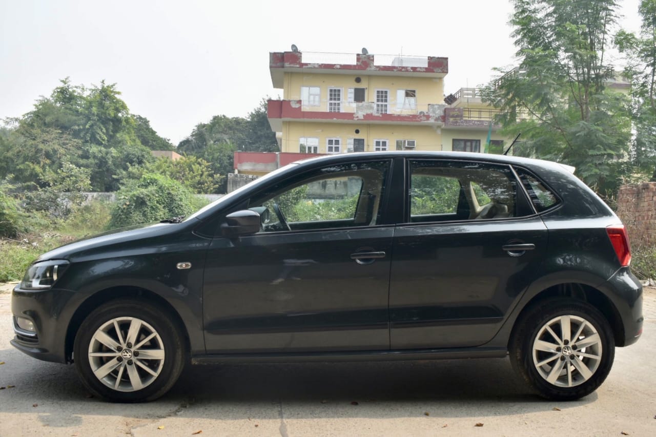 Buy Used Volkswagen Polo 1.2 MPI Highline of 2015 model @ 3,75,000 INR in Gurgaon - 5059299 ...
