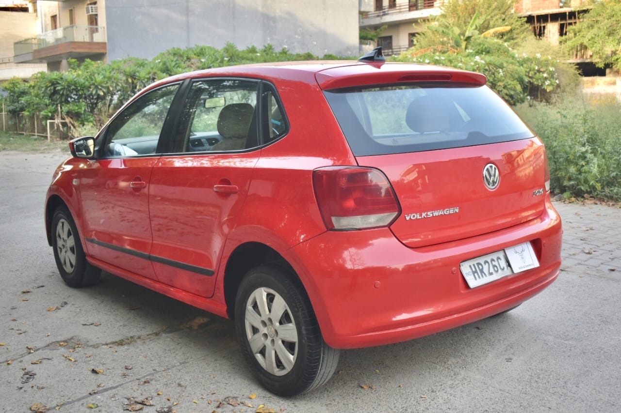 Buy Used Volkswagen Polo Petrol Trendline 1.2L of 2013 model @ 2,45,000 ...