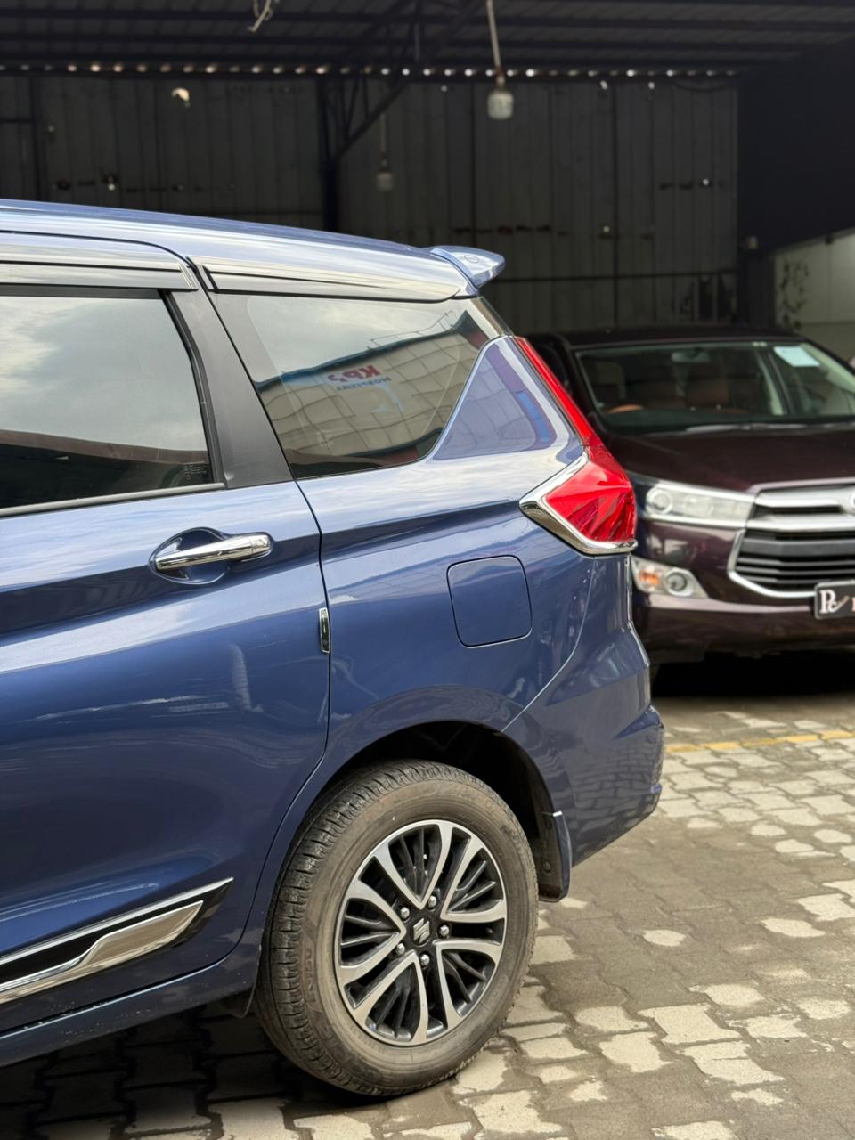 Buy Used Maruti Ertiga ZXI Plus AT of 2024 model @ 13,50,000 INR in ...