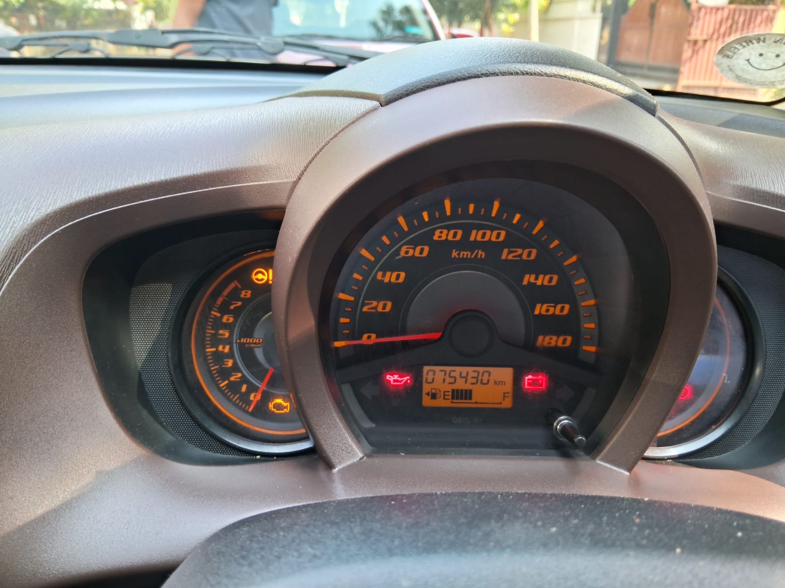 Buy Used Honda Amaze S i-Vtech of 2014 model @ 3,25,000 INR in Lucknow - 5066225 - ZigWheels.com