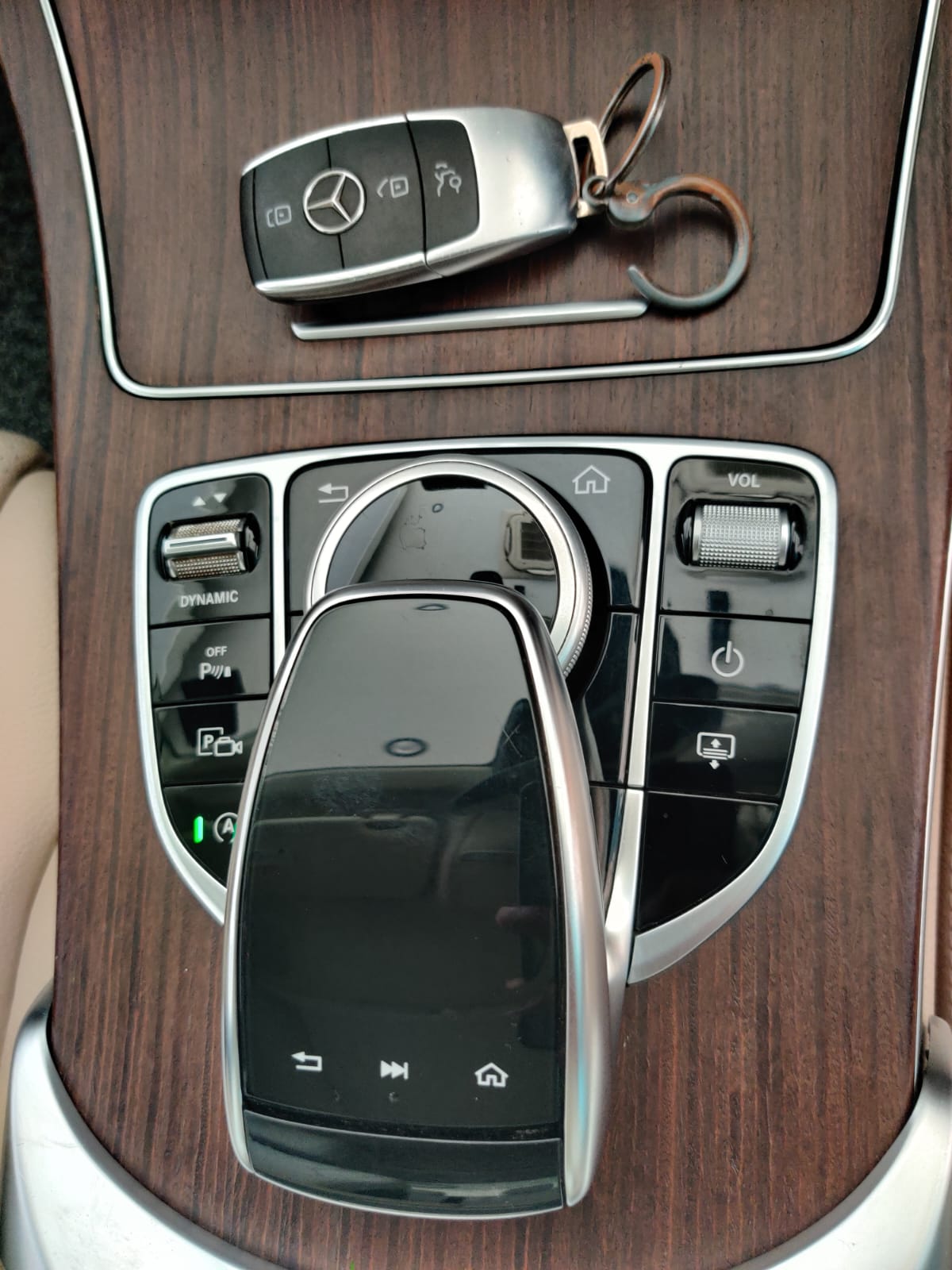 Buy Used Mercedes-Benz E-Class E250 CDI Avantgrade of 2014 model @ 14 ...