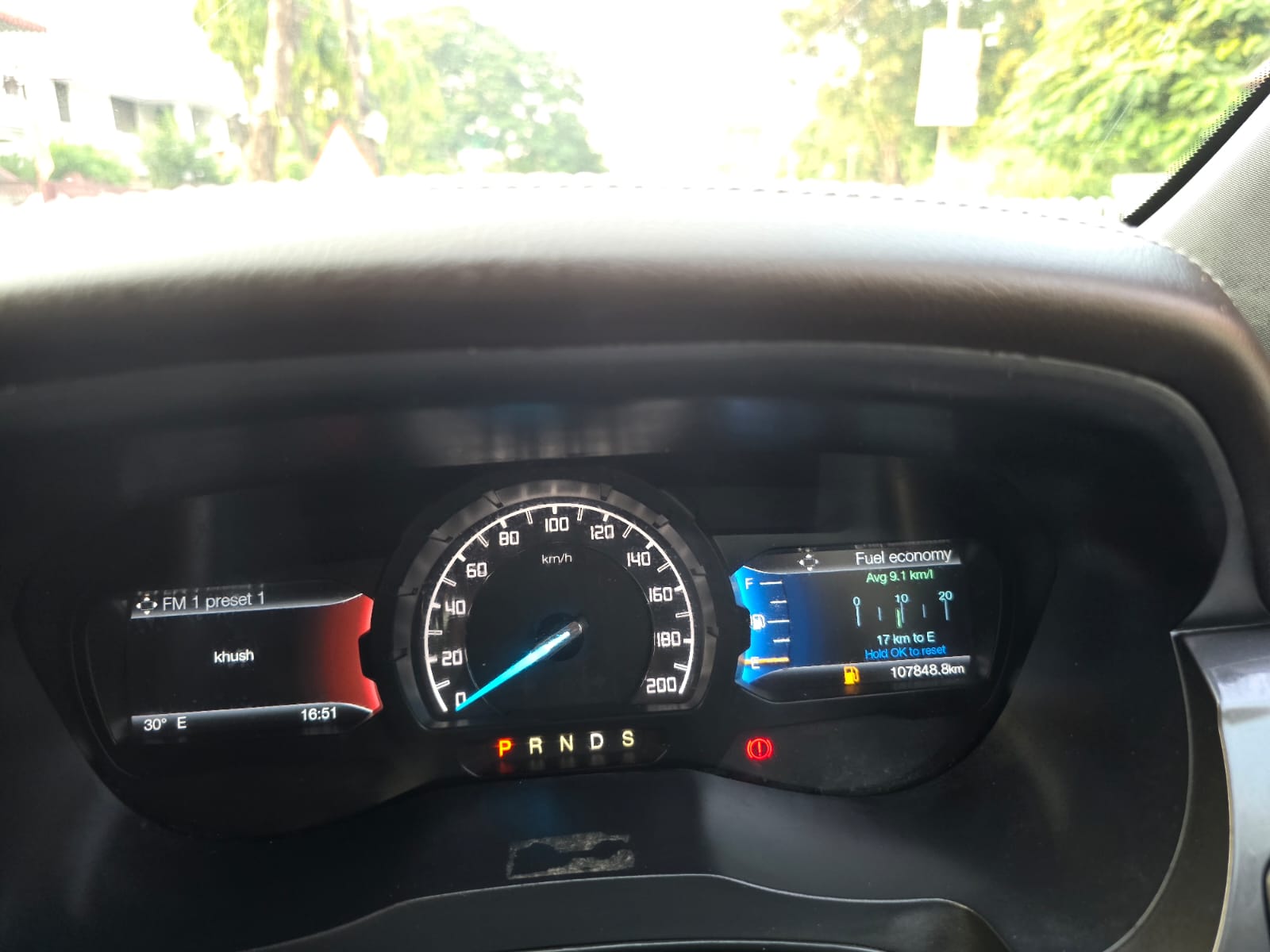 Buy Used Ford Endeavour 2.2 Titanium AT 4X2 of 2016 model @ 13,90,000 INR in Lucknow - 4860067 ...