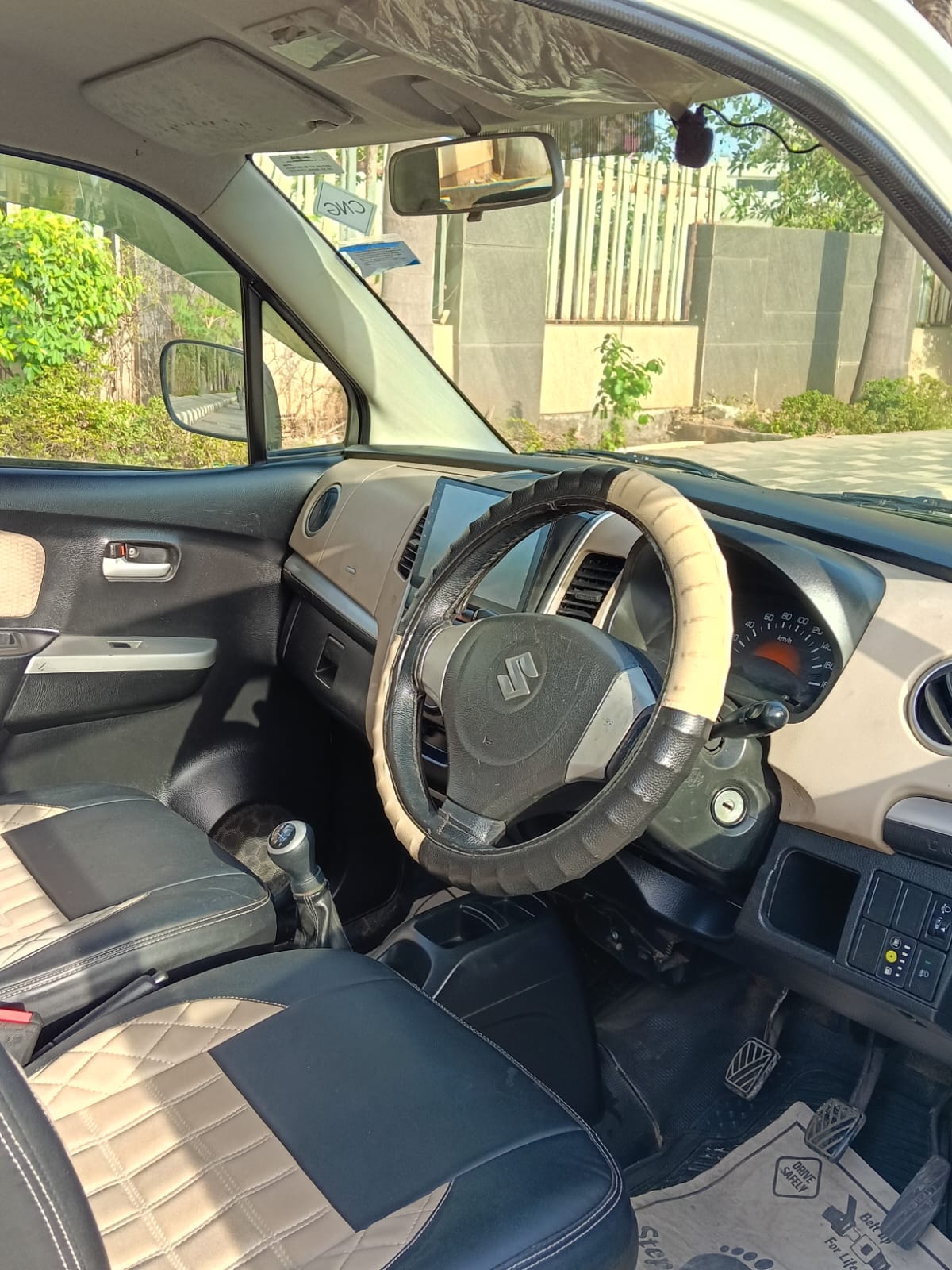 Buy Used Maruti Wagon R Stingray LXI Optional of 2017 model @ 3,75,000 ...