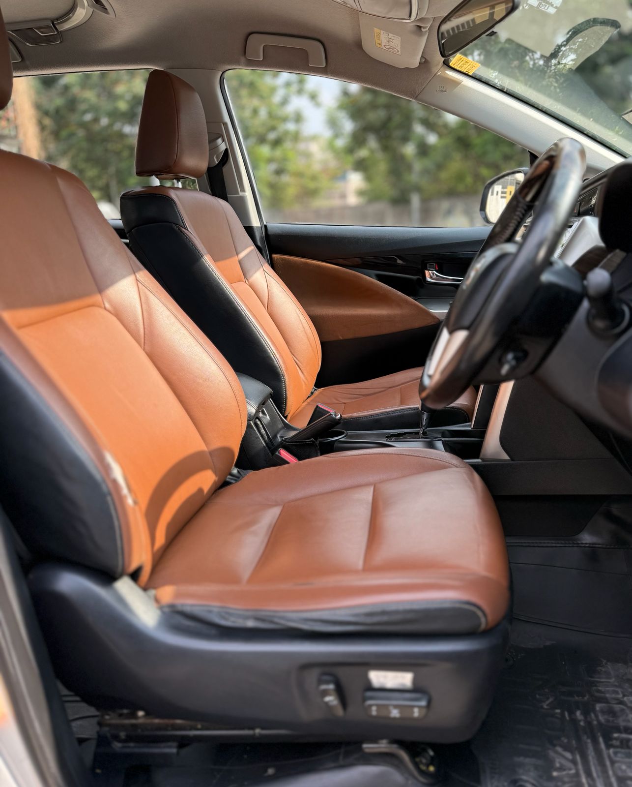 Buy Used Toyota Innova Crysta 2.8 ZX AT BSIV of 2018 model @ 18,85,000 ...