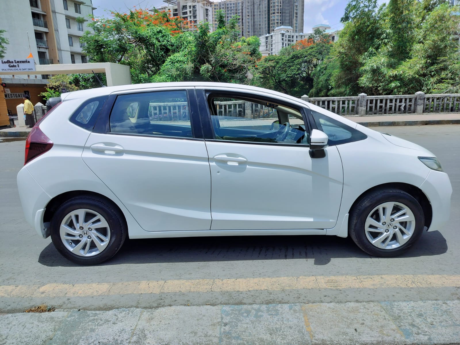 Buy Used Honda Jazz 1.2 V i VTEC of 2016 model @ 4,15,000 INR in Thane ...