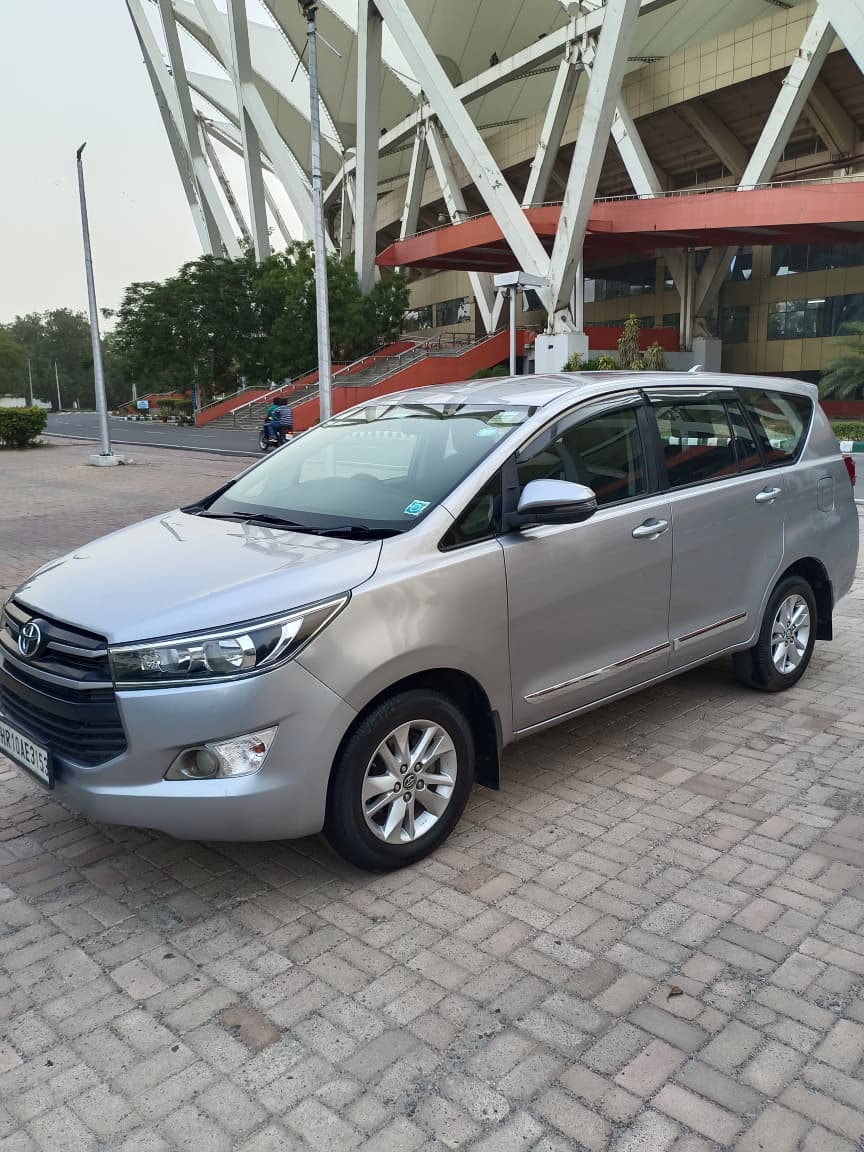 Buy Used Toyota Innova Crysta 2.4 G MT 8S BSIV of 2018 model @ 11 ...