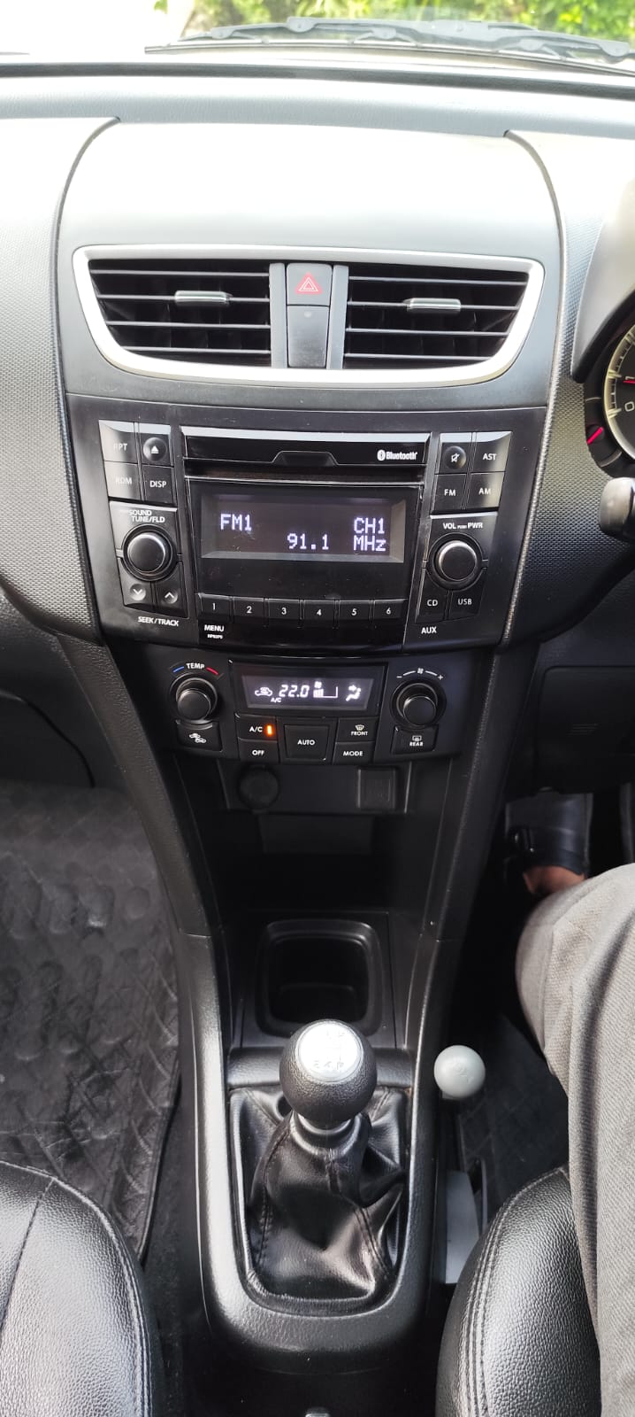 Buy Used Maruti Swift ZXI BSIV of 2016 model @ 4,35,000 INR in Delhi ...