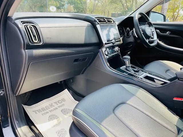 Buy Used Hyundai Alcazar Signature Optional 7-Seater Diesel AT of 2024 ...
