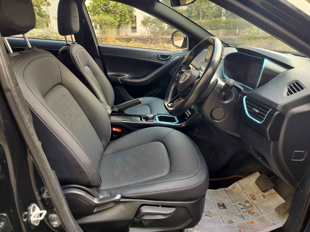 Buy Used Tata Nexon EV XZ Plus Dark Edition of 2022 model @ 7,95,000 ...