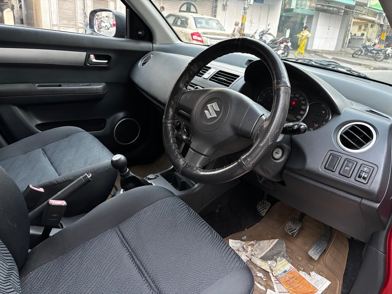 Buy Used Maruti Swift VDI of 2011 model @ 3,25,000 INR in Bangalore ...