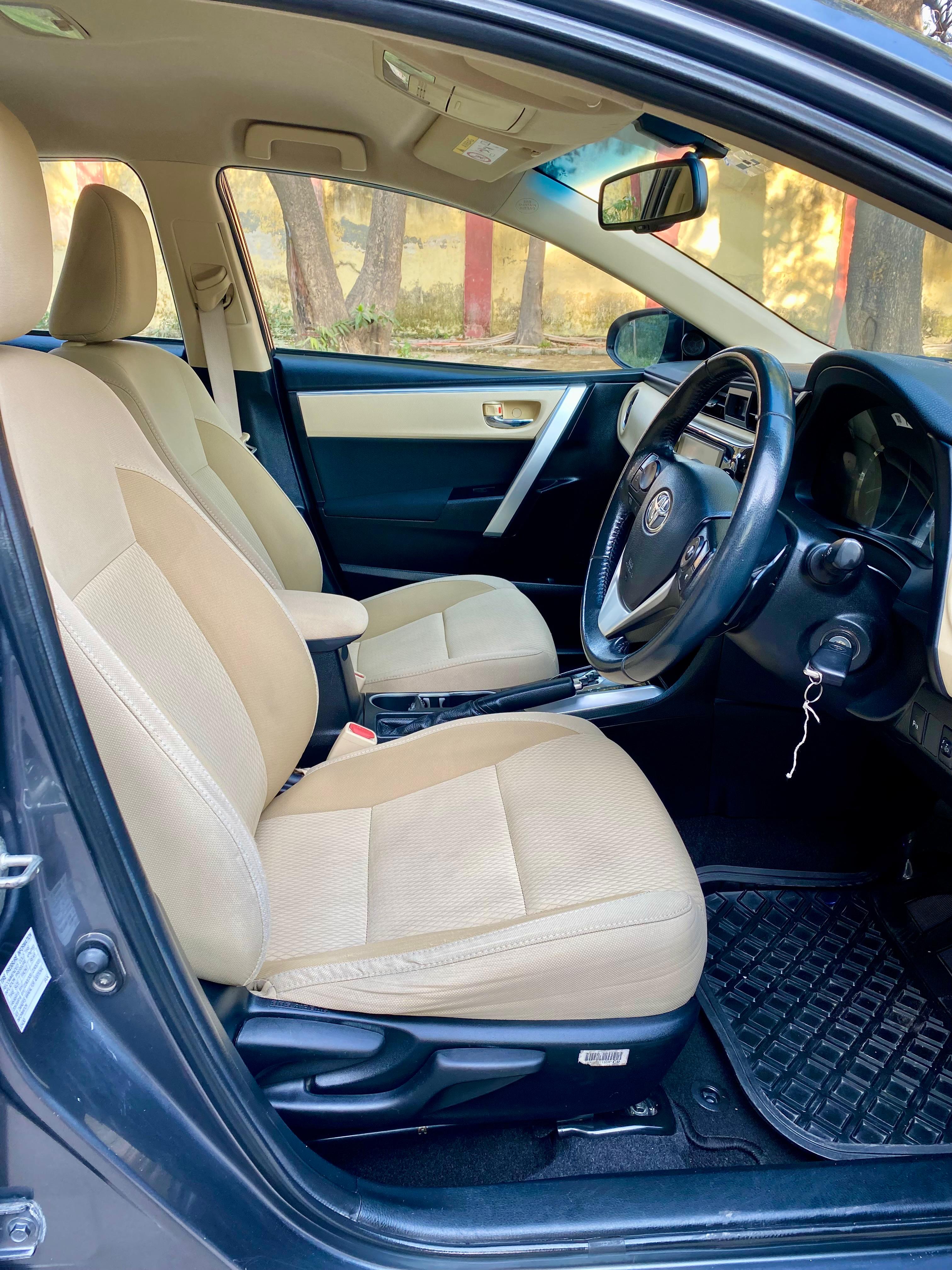 Buy Used Toyota Corolla Altis 1.8 G CVT of 2019 model @ 9,45,000 INR in ...