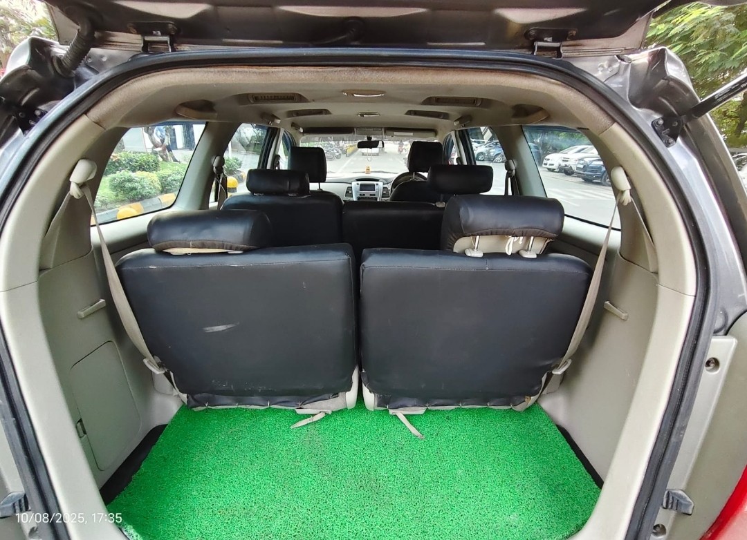 Buy Used Toyota Innova 2.5 VX Diesel 8 Seater of 2013 model @ 5,75,000 ...