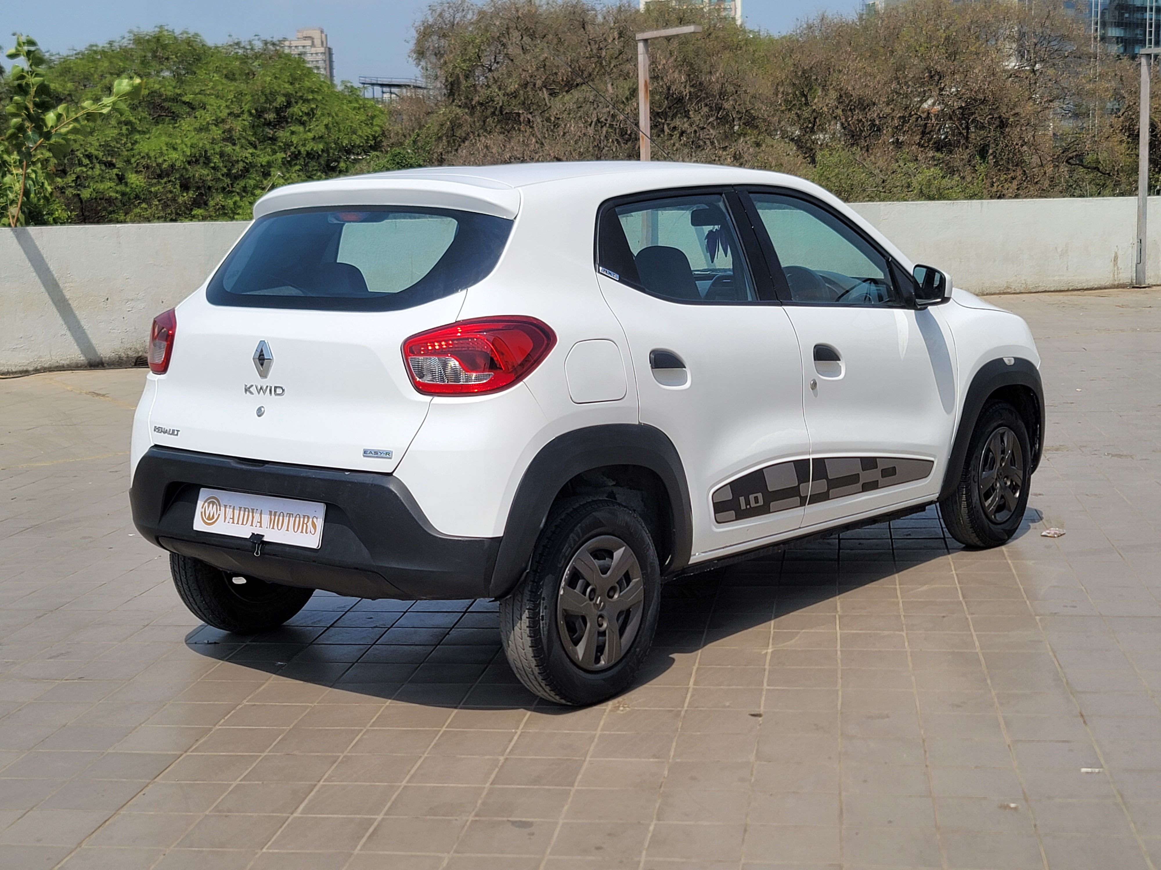 Buy Used Renault KWID 1.0 RXT Optional of 2018 model @ 2,75,000 INR in ...