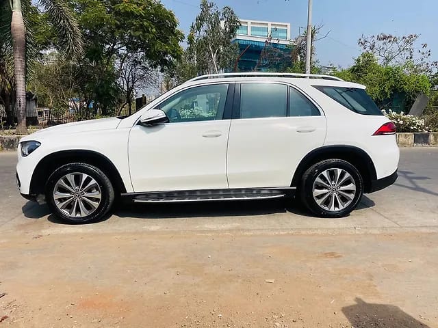 Buy Used Mercedes-Benz GLE 300d BSVI of 2021 model @ 62,95,000 INR in ...