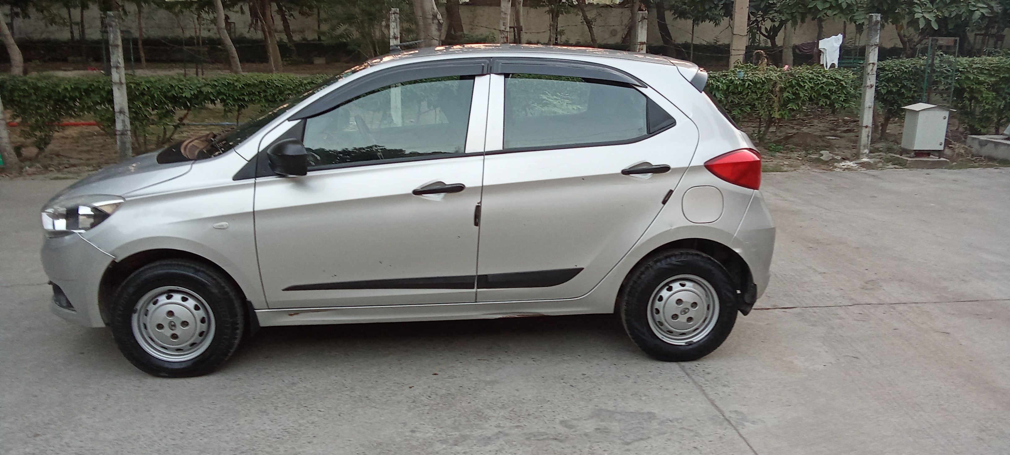 Buy Used Tata Tiago 1.2 Revotron XM of 2018 model @ 3,70,000 INR in ...