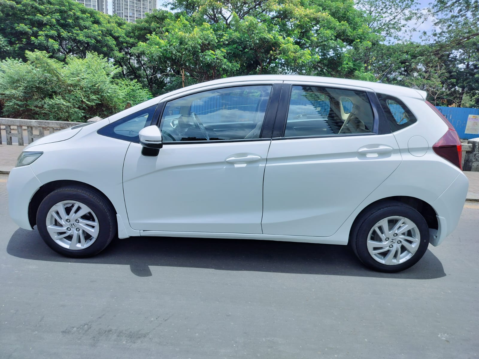 Buy Used Honda Jazz 1.2 V i VTEC of 2016 model @ 4,15,000 INR in Thane ...