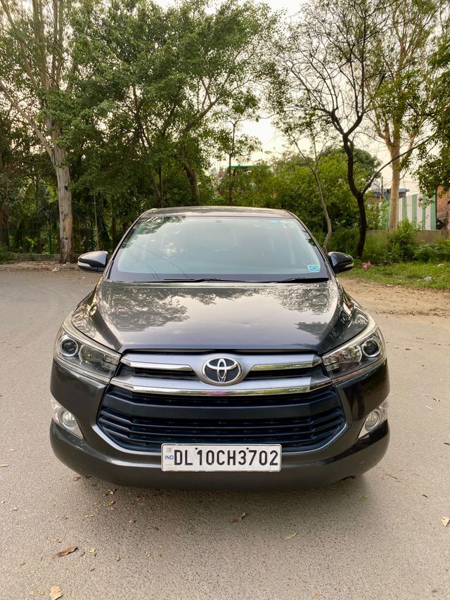 2016 Toyota Innova Crysta 2694 cc कार नई दिल्ली में ₹8.95 Lakh में ...