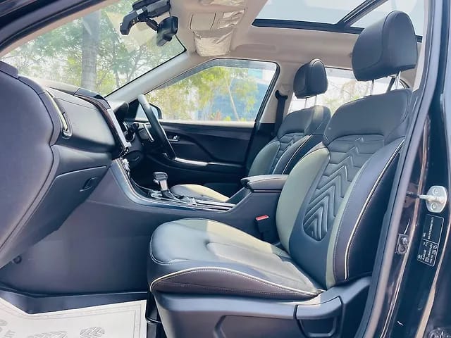 Buy Used Hyundai Alcazar Signature Optional 7-Seater Diesel AT of 2024 ...