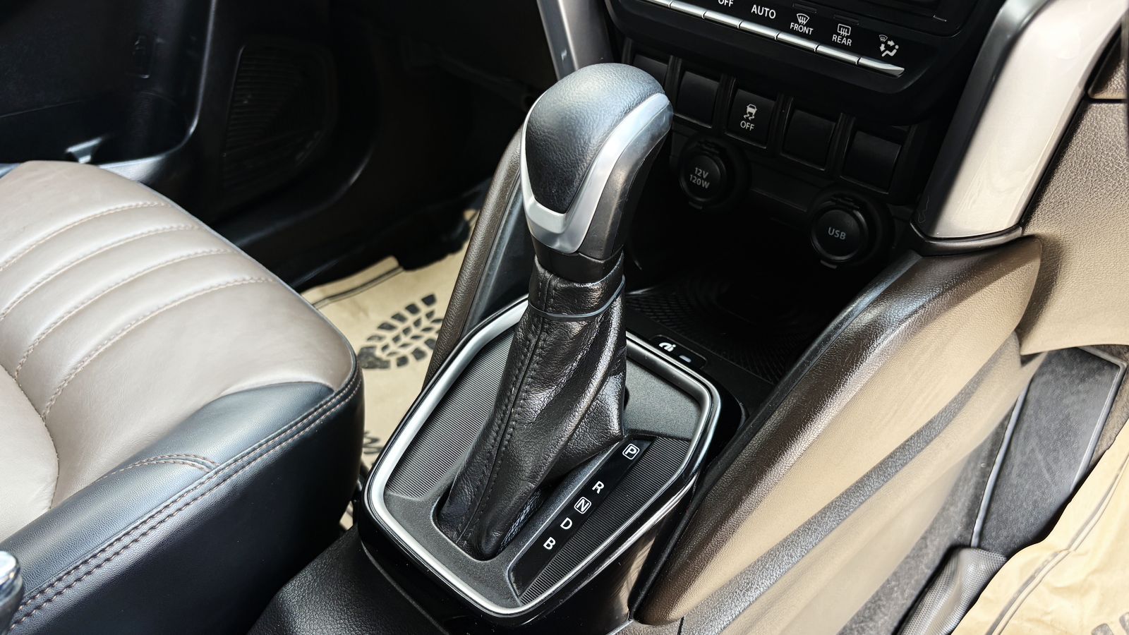 Buy Used Toyota Hyryder S HYBRID BSVI of 2022 model @ 12,57,000 INR in ...