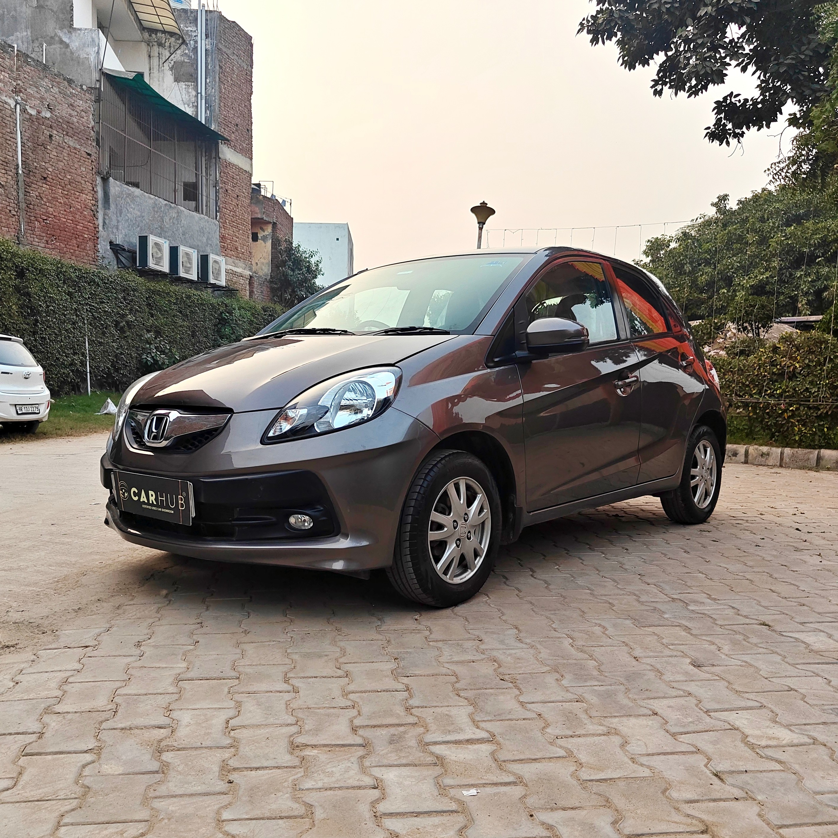Buy Used Honda Brio 1.2 VX AT of 2016 model @ 3,15,000 INR in Gurgaon - 5056904 - ZigWheels.com