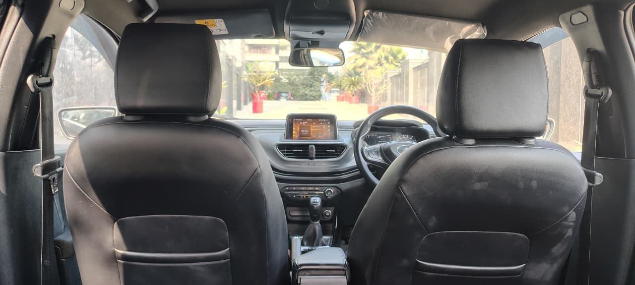 Buy Used Tata Altroz XZ Plus Dark Edition BSVI of 2022 model @ 5,88,000 ...