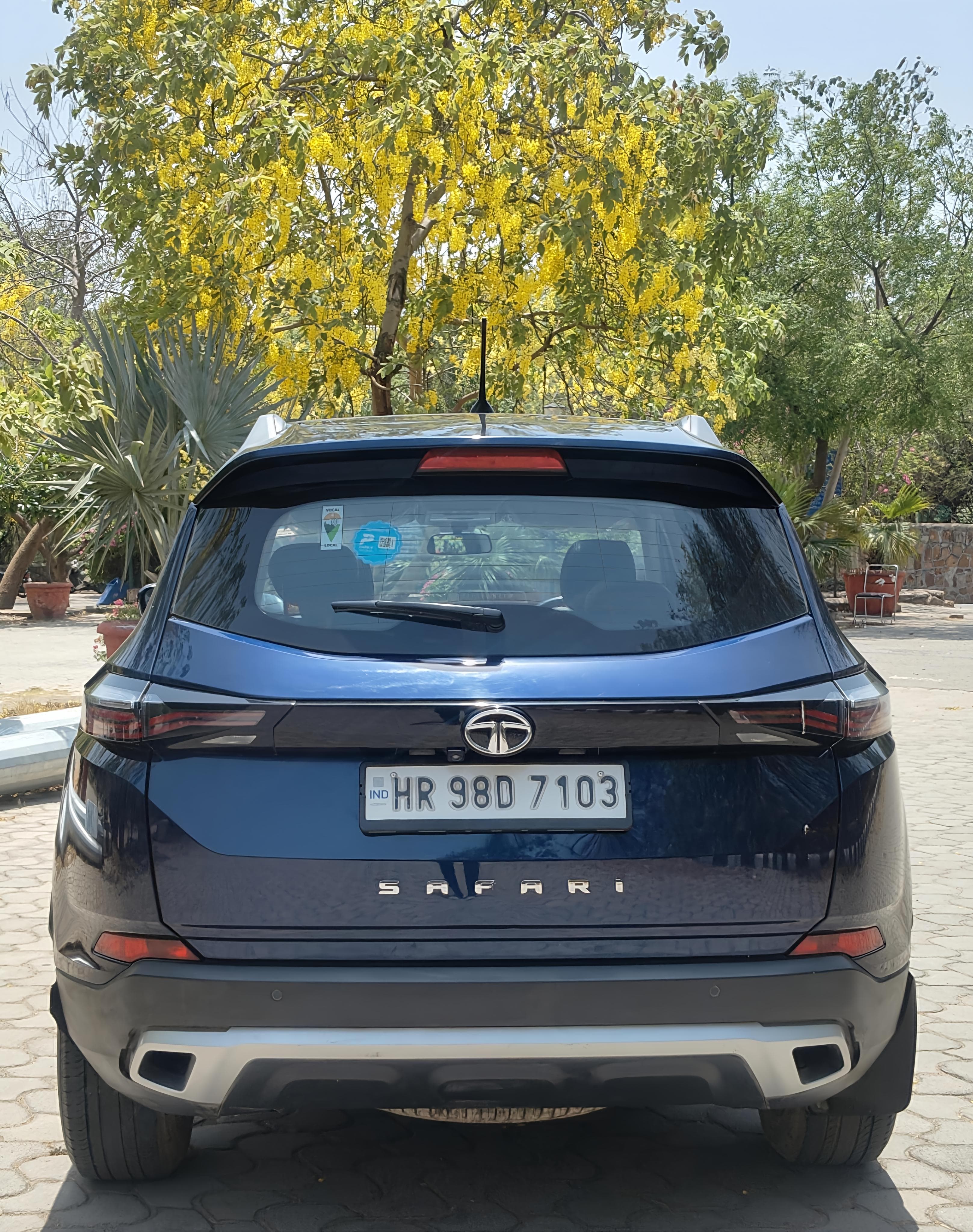 Buy Used Tata Safari XTA Plus AT BSVI of 2022 model @ 13,75,000 INR in ...