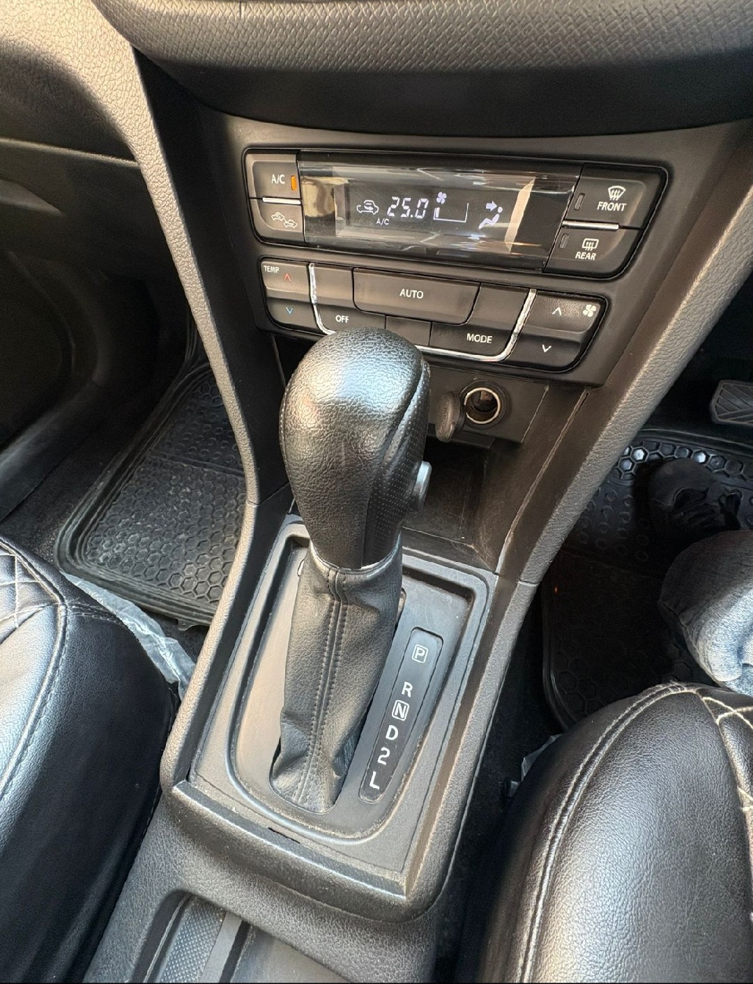 Buy Used Maruti Vitara Brezza VXI AT of 2021 model @ 7,90,000 INR in ...