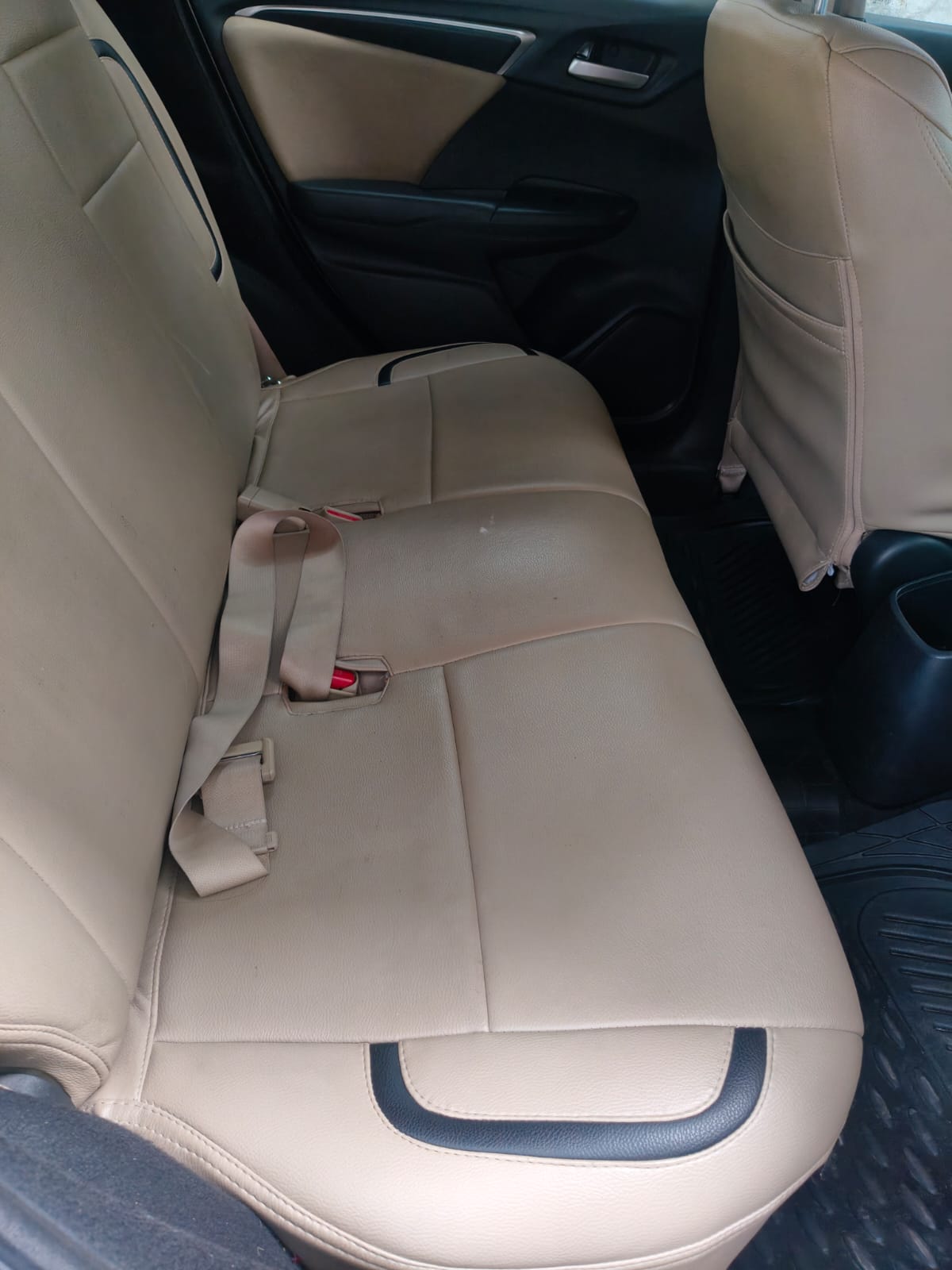 Buy Used Honda Jazz 1.2 V AT i VTEC of 2017 model @ 3,85,000 INR in ...