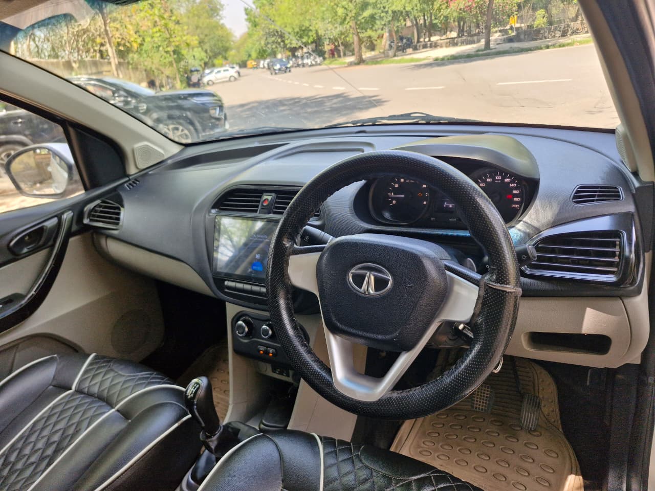 Buy Used Tata Tiago 1.2 Revotron XT of 2017 model @ 2,90,000 INR in ...