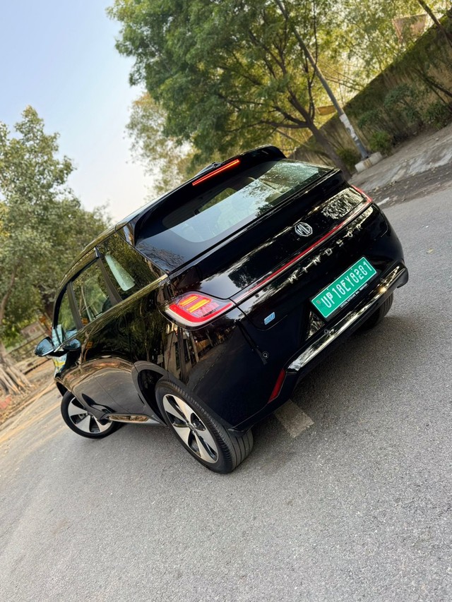 Used 2025 MG Windsor EV Electric Automatic Car in New Delhi at ₹14.99 ...