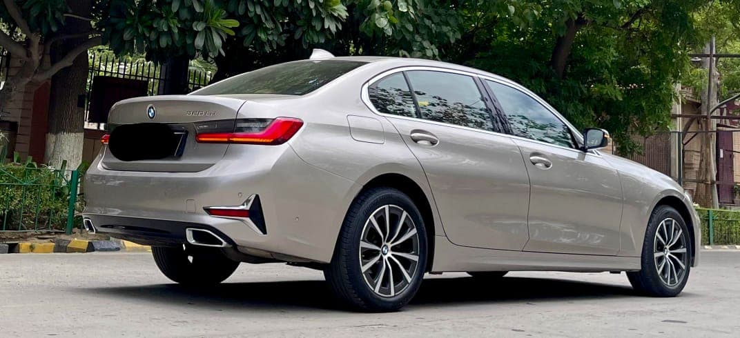 Buy Used BMW 3 Series 320d Luxury Line of 2021 model @ 35,50,000 INR in ...