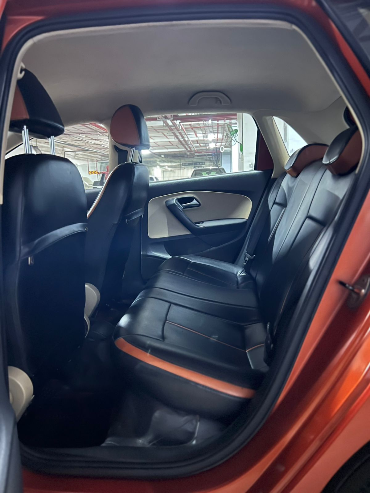 Buy Used Volkswagen Polo 1.2 MPI Highline of 2014 model @ 2,99,000 INR ...