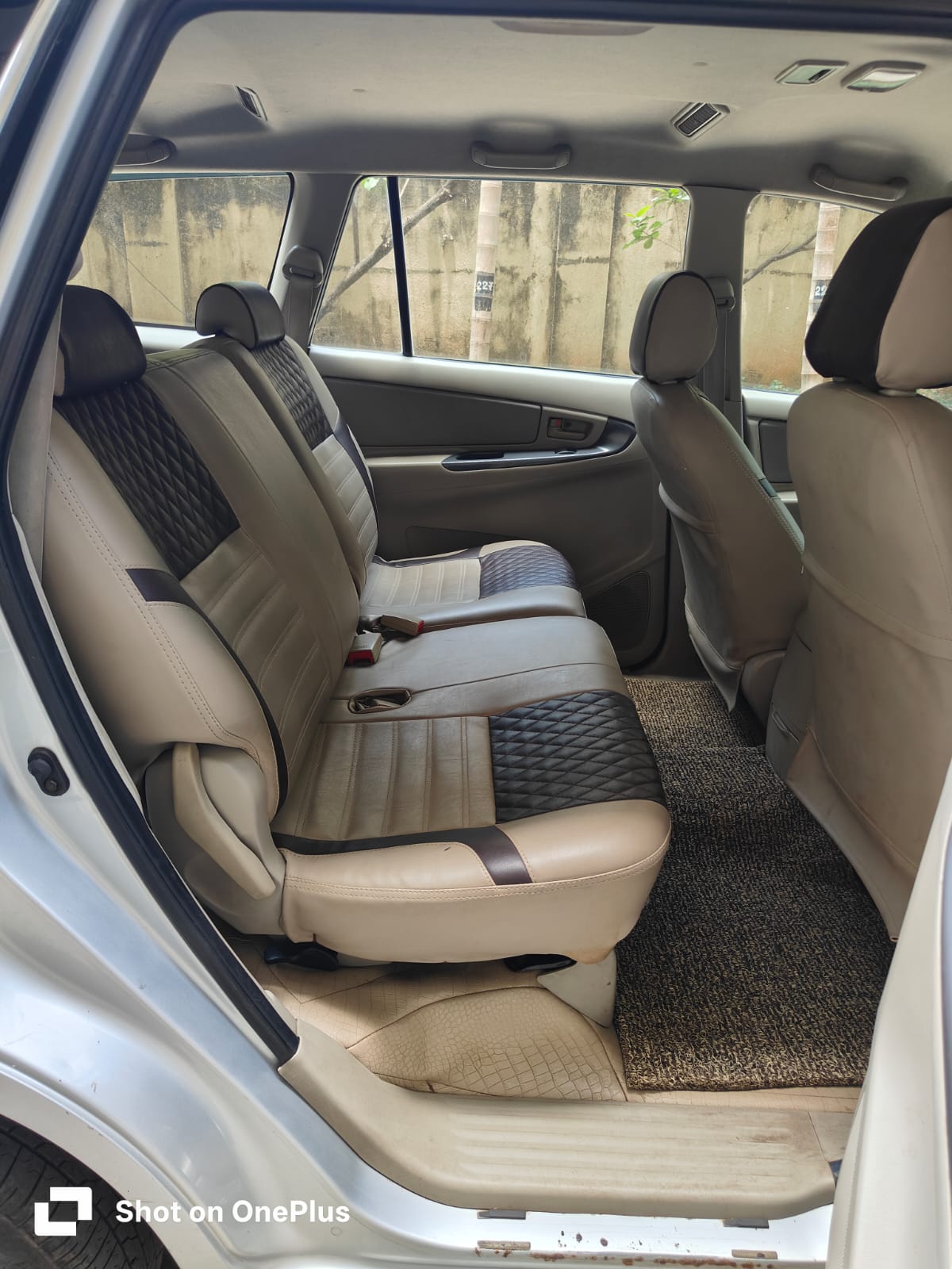 Buy Used Toyota Innova 2.5 G Diesel 7 Seater BS IV of 2013 model @ 6 ...
