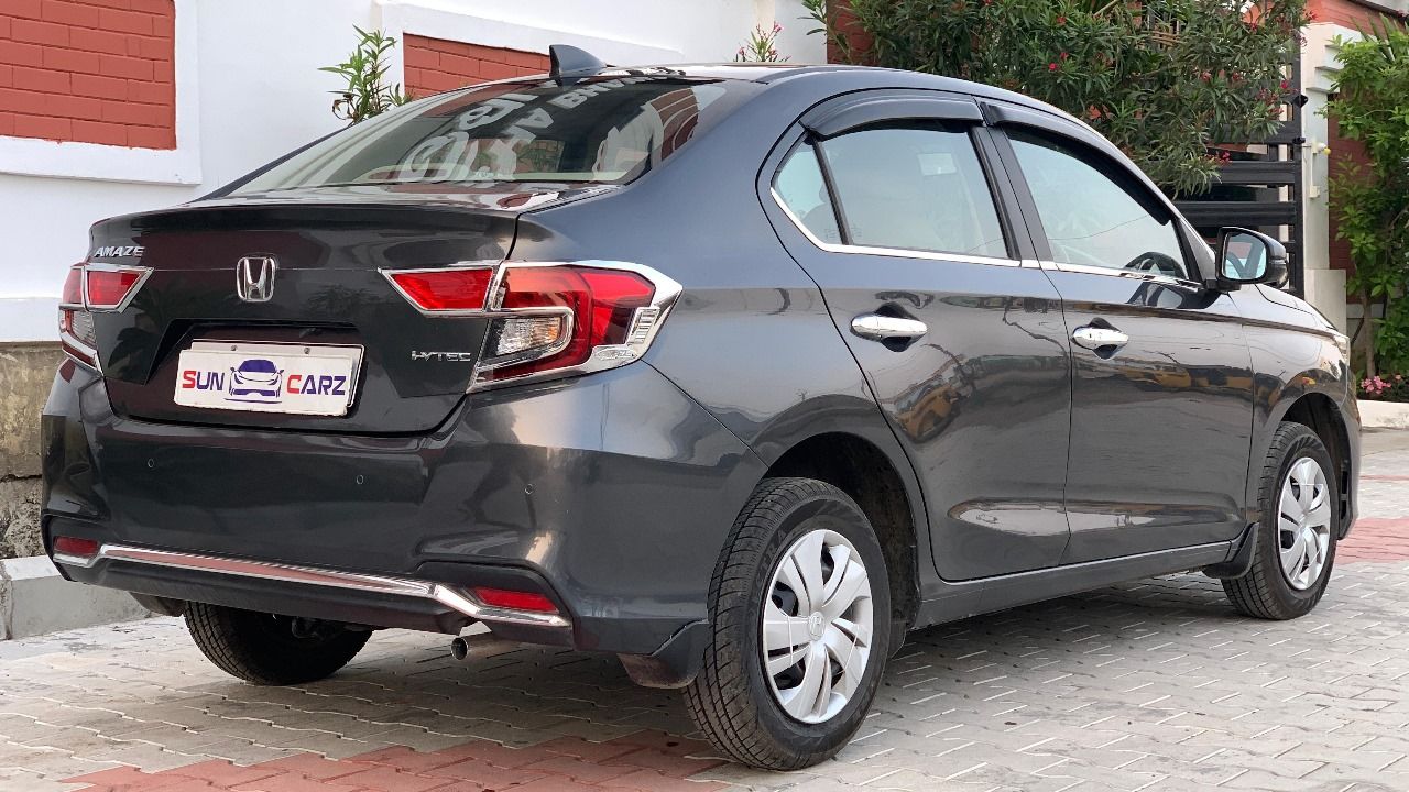 Buy Used Honda Amaze 2nd Gen S BSVI of 2022 model @ 4,95,000 INR in ...