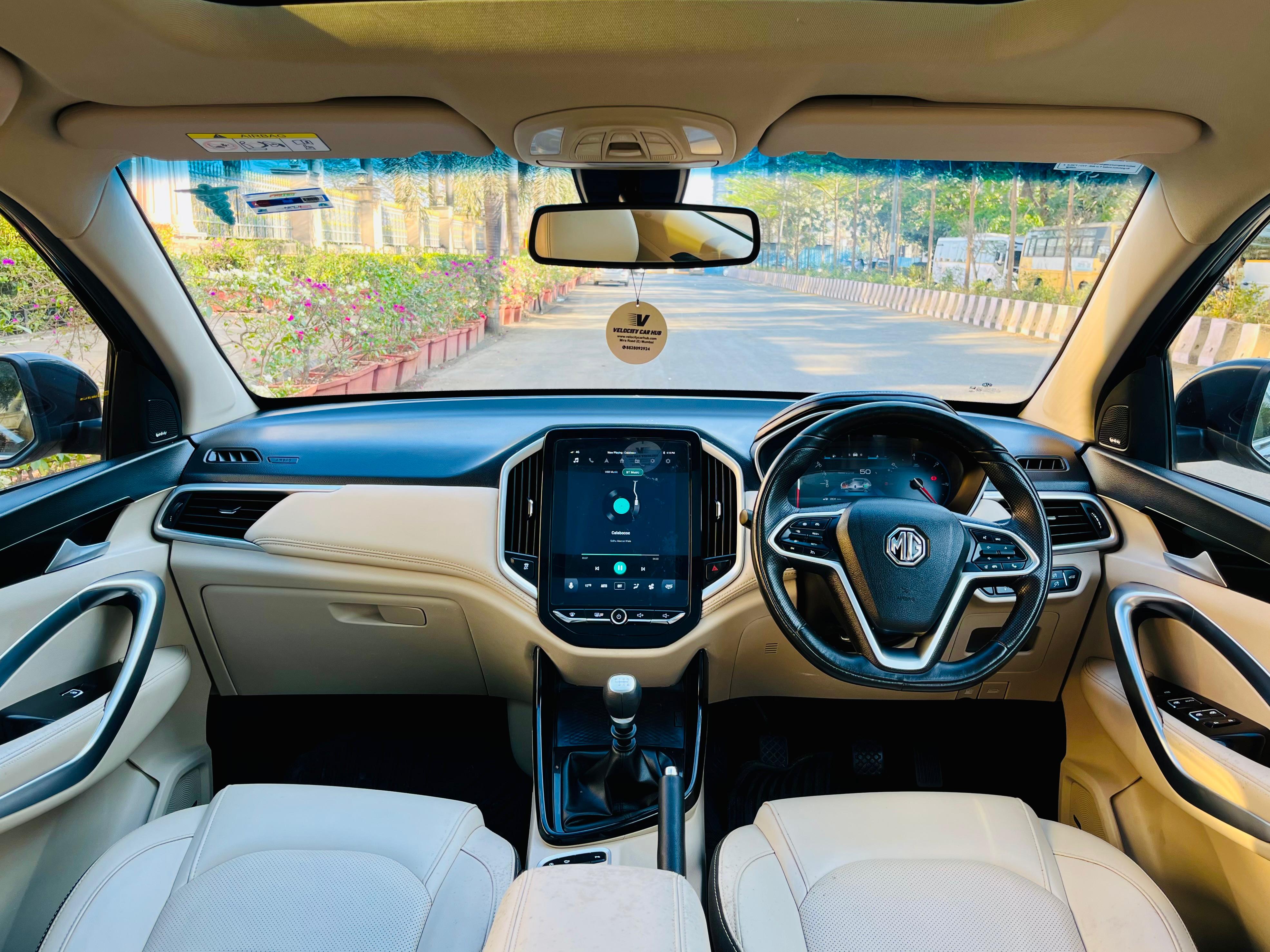 Buy Used MG Hector Hybrid Sharp MT of 2021 model @ 10,75,000 INR in ...